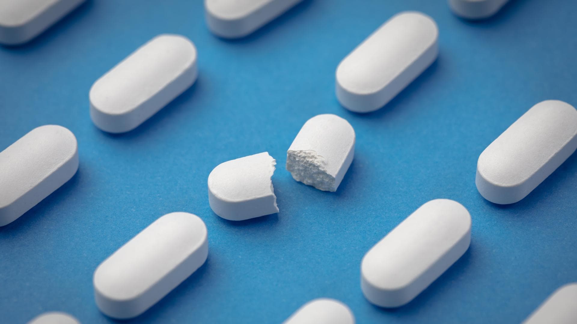 Tabletten teilen: Wann darf man es und wann nicht? Tabletten teilen: Wann darf man es und wann nicht?